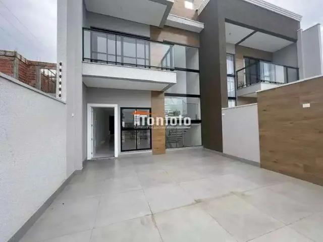 Casa / Sobrado para Venda em São José dos Pinhais/PR Bom Jesus 3 Quartos