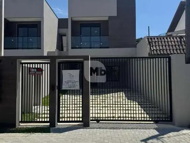 Casa / Sobrado para Venda em São José dos Pinhais/PR Bom Jesus 3 Quartos