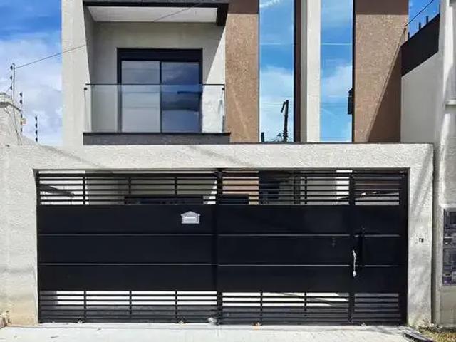 Casa / Sobrado para Venda em São José dos Pinhais/PR Bom Jesus 3 Quartos