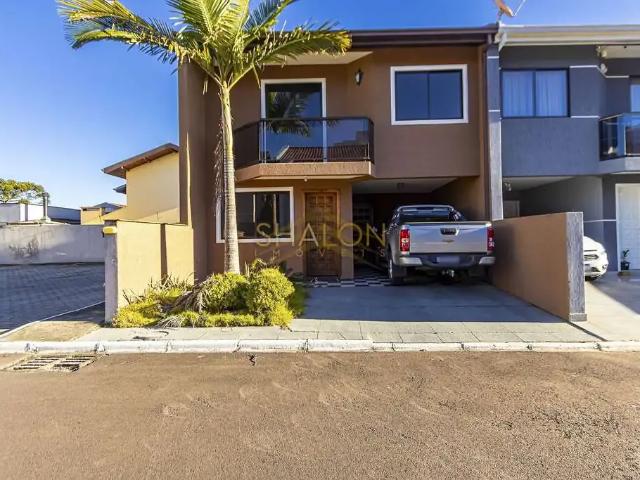 Casa / Sobrado para Venda em São José dos Pinhais/PR Bom Jesus 3 Quartos