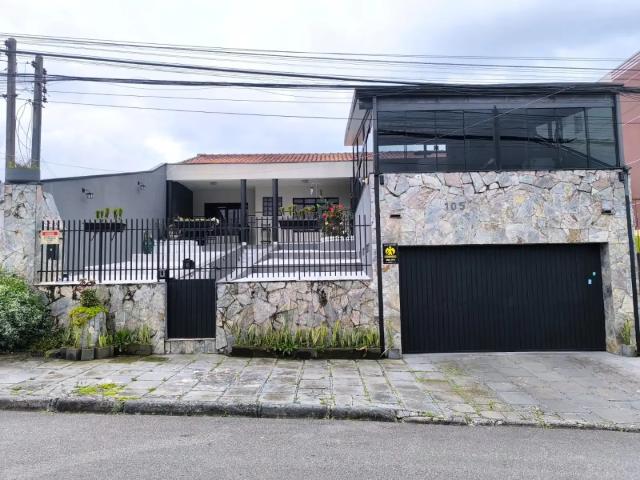Casa / Sobrado para Venda em São José dos Pinhais/PR Boneca do Iguaçu 5 Quartos