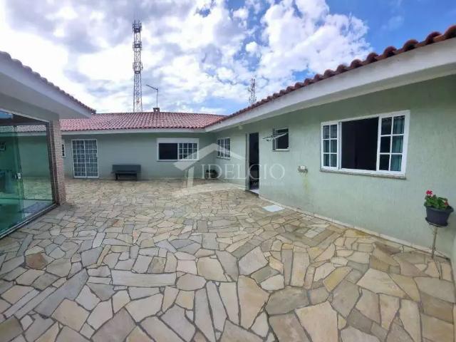 Casa / Sobrado para Venda em São José dos Pinhais/PR Braga 4 Quartos