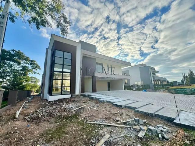 Casa / Sobrado para Venda em São José dos Pinhais/PR Campo Largo da Roseira 5 Quartos