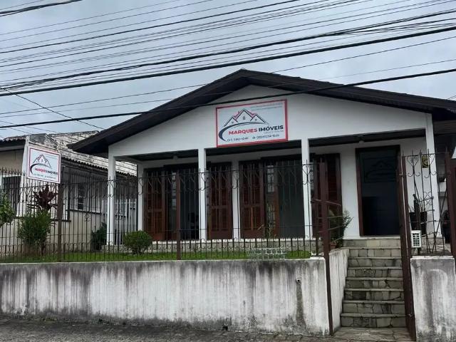 Casa / Sobrado para Venda em São José dos Pinhais/PR Centro 4 Quartos