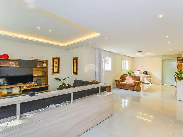 Casa / Sobrado para Venda em São José dos Pinhais/PR Centro 5 Quartos