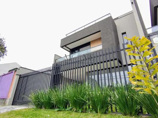 Casa / Sobrado para Venda em São José dos Pinhais/PR Centro 3 Quartos