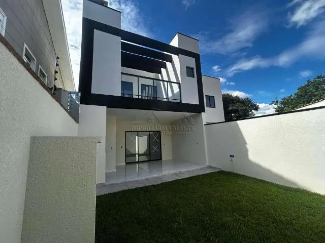 Casa / Sobrado para Venda em São José dos Pinhais/PR Centro 3 Quartos