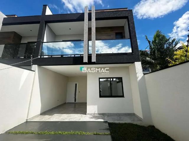 Casa / Sobrado para Venda em São José dos Pinhais/PR Centro 3 Quartos