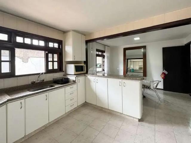 Casa / Sobrado para Venda em São José dos Pinhais/PR Centro 3 Quartos