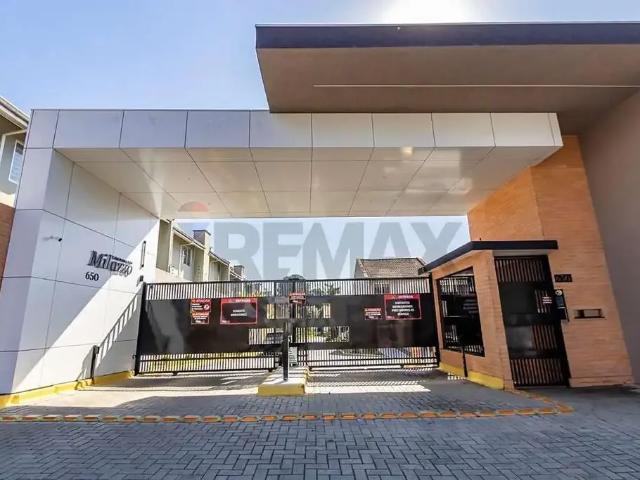 Casa / Sobrado para Venda em São José dos Pinhais/PR Centro 3 Quartos