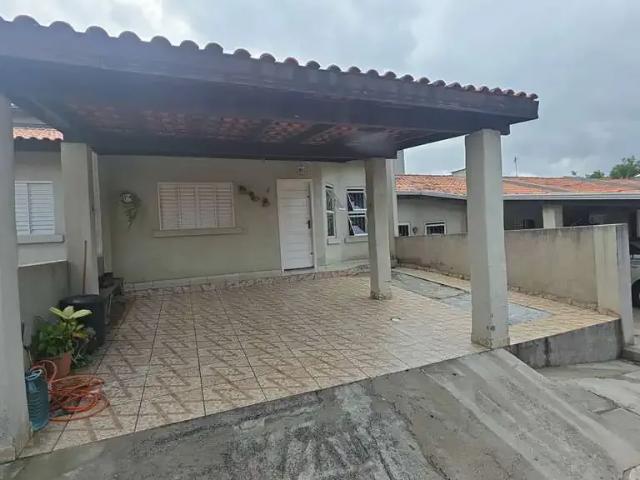 Casa / Sobrado para Venda em São José dos Pinhais/PR Colônia Rio Grande 3 Quartos