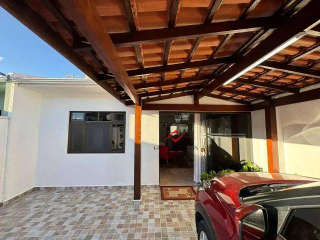 Casa / Sobrado para Venda em São José dos Pinhais/PR Costeira 3 Quartos
