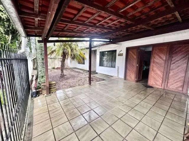 Casa / Sobrado para Venda em São José dos Pinhais/PR Costeira 3 Quartos