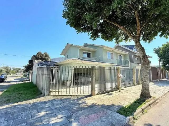 Casa / Sobrado para Venda em São José dos Pinhais/PR Costeira 3 Quartos