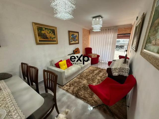 Casa / Sobrado para Venda em São José dos Pinhais/PR Costeira 3 Quartos