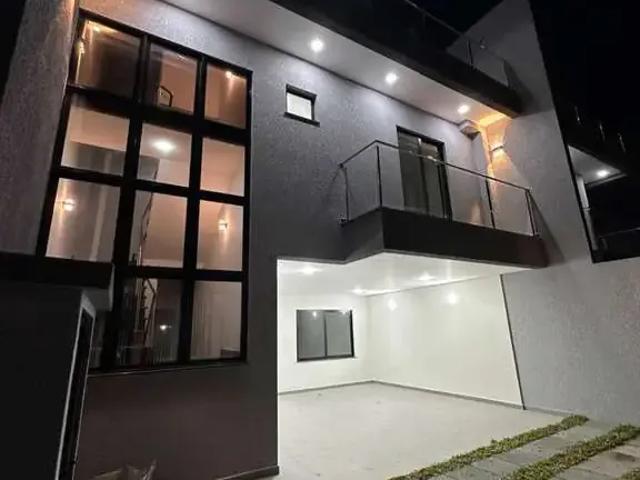 Casa / Sobrado para Venda em São José dos Pinhais/PR Cruzeiro 3 Quartos