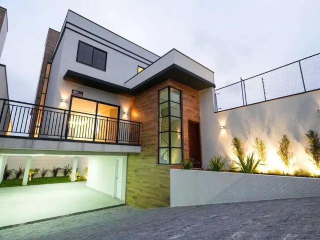 Casa / Sobrado para Venda em São José dos Pinhais/PR Cruzeiro 3 Quartos
