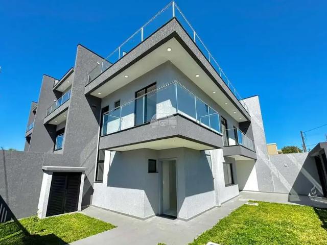 Casa / Sobrado para Venda em São José dos Pinhais/PR Cruzeiro 3 Quartos