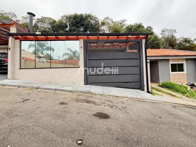 Casa / Sobrado para Venda em São José dos Pinhais/PR Del Rey 2 Quartos
