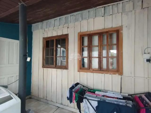 Casa / Sobrado para Venda em São José dos Pinhais/PR Guatupê 3 Quartos