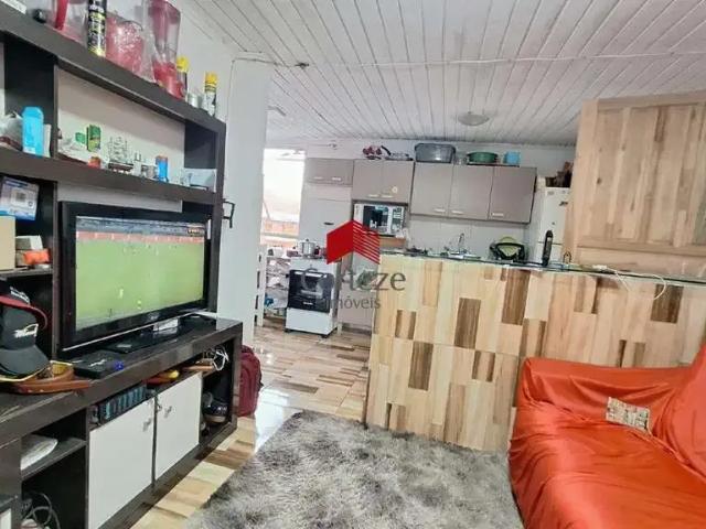 Casa / Sobrado para Venda em São José dos Pinhais/PR Guatupê 3 Quartos