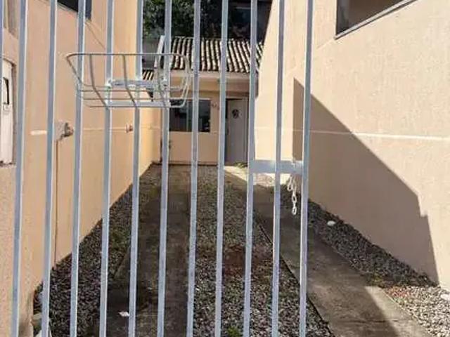 Casa / Sobrado para Venda em São José dos Pinhais/PR Itália 2 Quartos