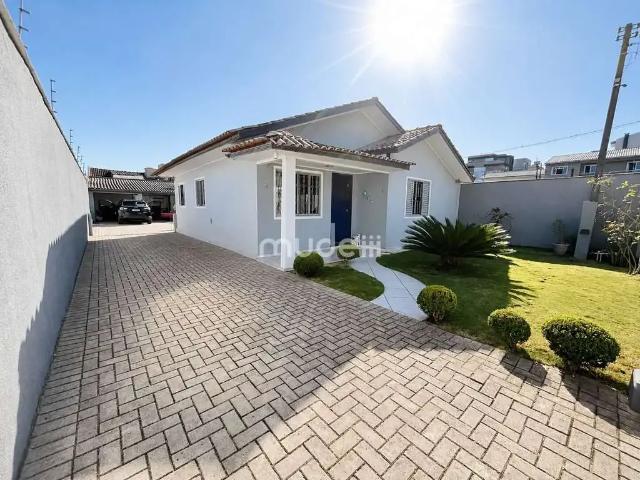 Casa / Sobrado para Venda em São José dos Pinhais/PR Itália 3 Quartos