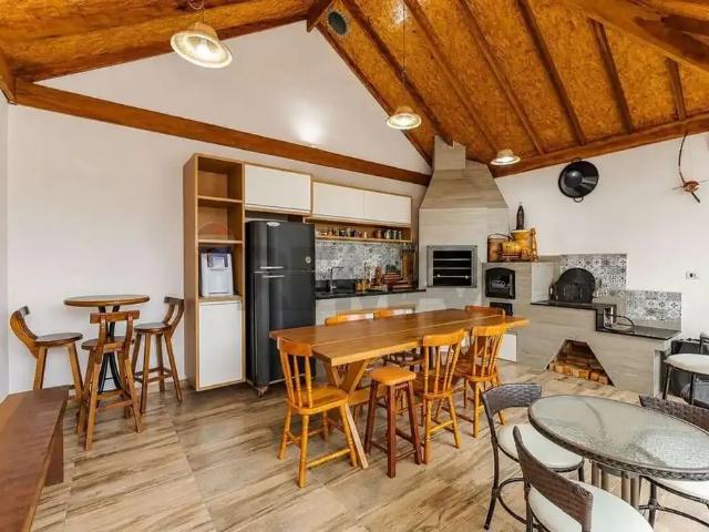 Casa / Sobrado para Venda em São José dos Pinhais/PR Parque da Fonte 2 Quartos