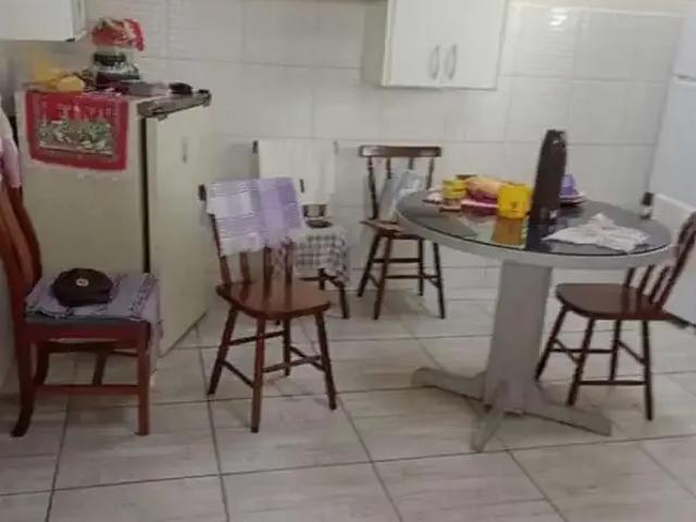 Casa / Sobrado para Venda em São José dos Pinhais/PR Parque da Fonte 2 Quartos
