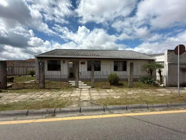 Casa / Sobrado para Venda em São José dos Pinhais/PR Quississana 3 Quartos