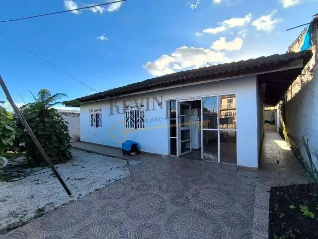 Casa / Sobrado para Venda em São José dos Pinhais/PR Quississana 4 Quartos