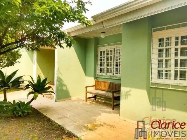 Casa / Sobrado para Venda em São José dos Pinhais/PR São Domingos 5 Quartos