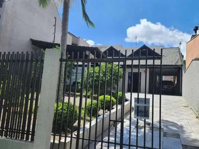 Casa / Sobrado para Venda em São José dos Pinhais/PR Silveira da Motta 4 Quartos
