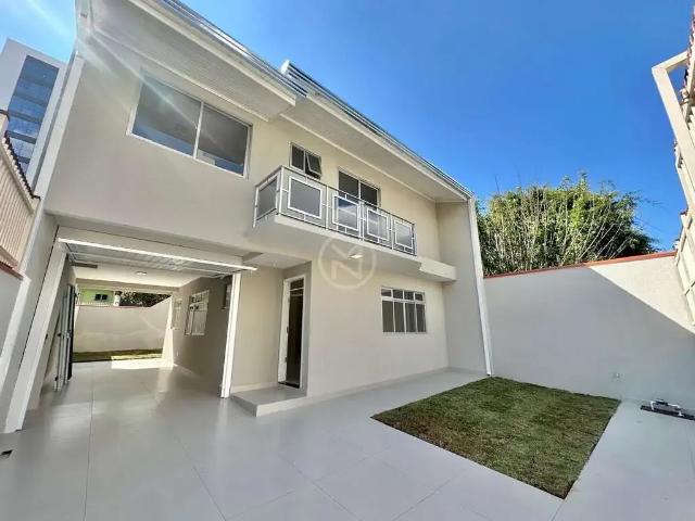 Casa / Sobrado para Venda em São José dos Pinhais/PR Silveira da Motta 5 Quartos