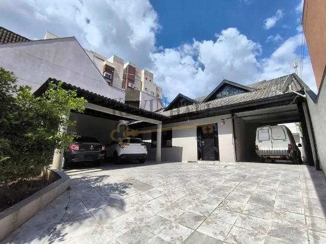 Casa / Sobrado para Venda em São José dos Pinhais/PR Silveira da Motta 6 Quartos