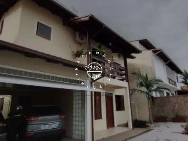 Casa / Sobrado para Venda em São José/SC Areias 4 Quartos
