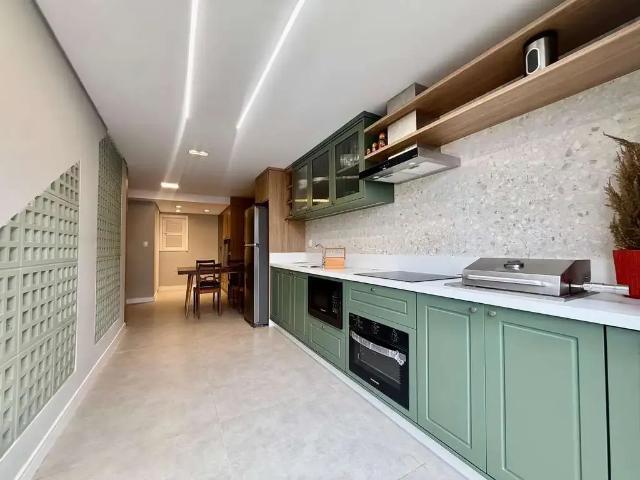Casa / Sobrado para Venda em São José/SC Areias