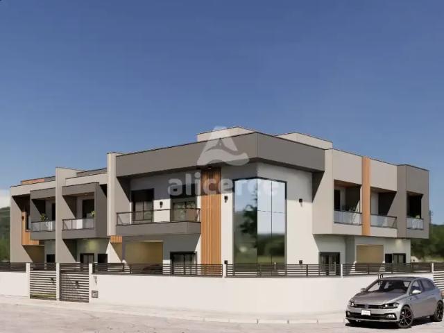 Casa / Sobrado para Venda em São José/SC Areias 3 Quartos