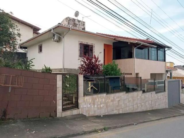Casa / Sobrado para Venda em São José/SC Areias 3 Quartos