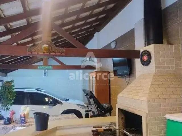 Casa / Sobrado para Venda em São José/SC Areias 3 Quartos