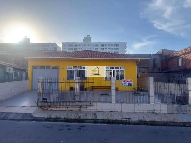 Casa / Sobrado para Venda em São José/SC Areias 3 Quartos