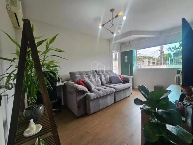 Casa / Sobrado para Venda em São José/SC Areias 3 Quartos
