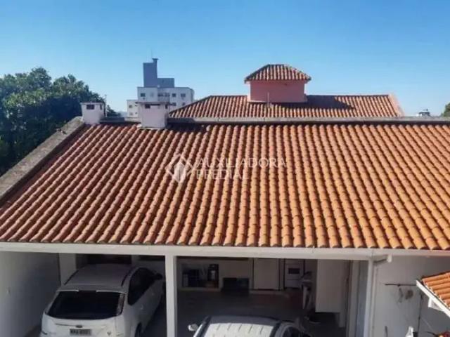 Casa / Sobrado para Venda em São José/SC Barreiros 5 Quartos