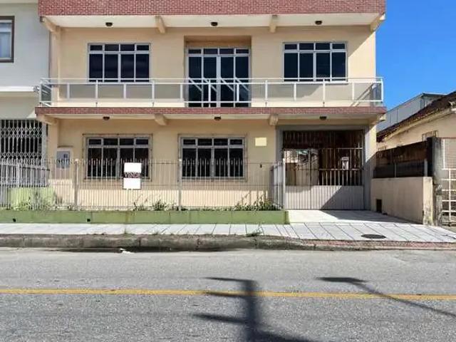 Casa / Sobrado para Venda em São José/SC Barreiros 5 Quartos