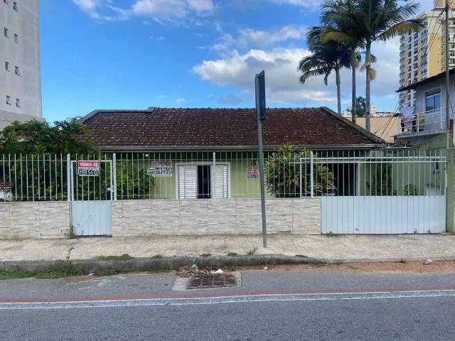 Casa / Sobrado para Venda em São José/SC Barreiros 3 Quartos