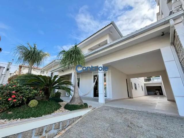 Casa / Sobrado para Venda em São José/SC Barreiros 3 Quartos