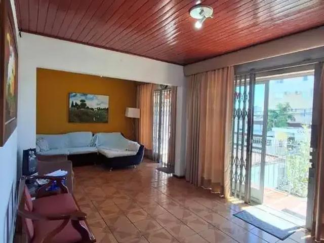 Casa / Sobrado para Venda em São José/SC Barreiros 3 Quartos