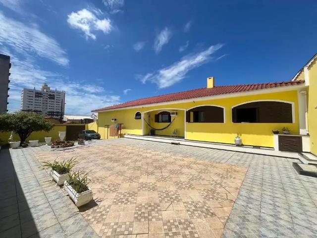 Casa / Sobrado para Venda em São José/SC Barreiros 3 Quartos