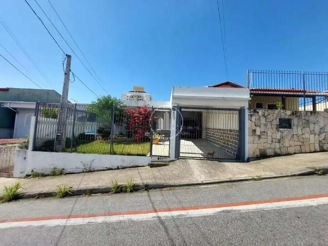 Casa / Sobrado para Venda em São José/SC Barreiros 3 Quartos