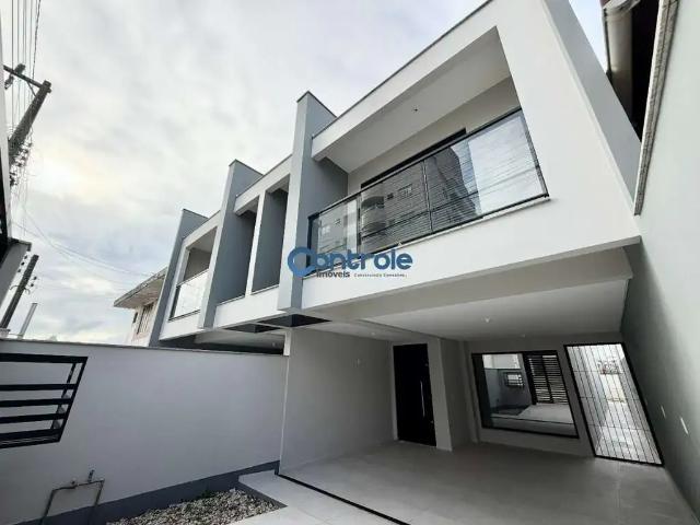 Casa / Sobrado para Venda em São José/SC Barreiros 3 Quartos